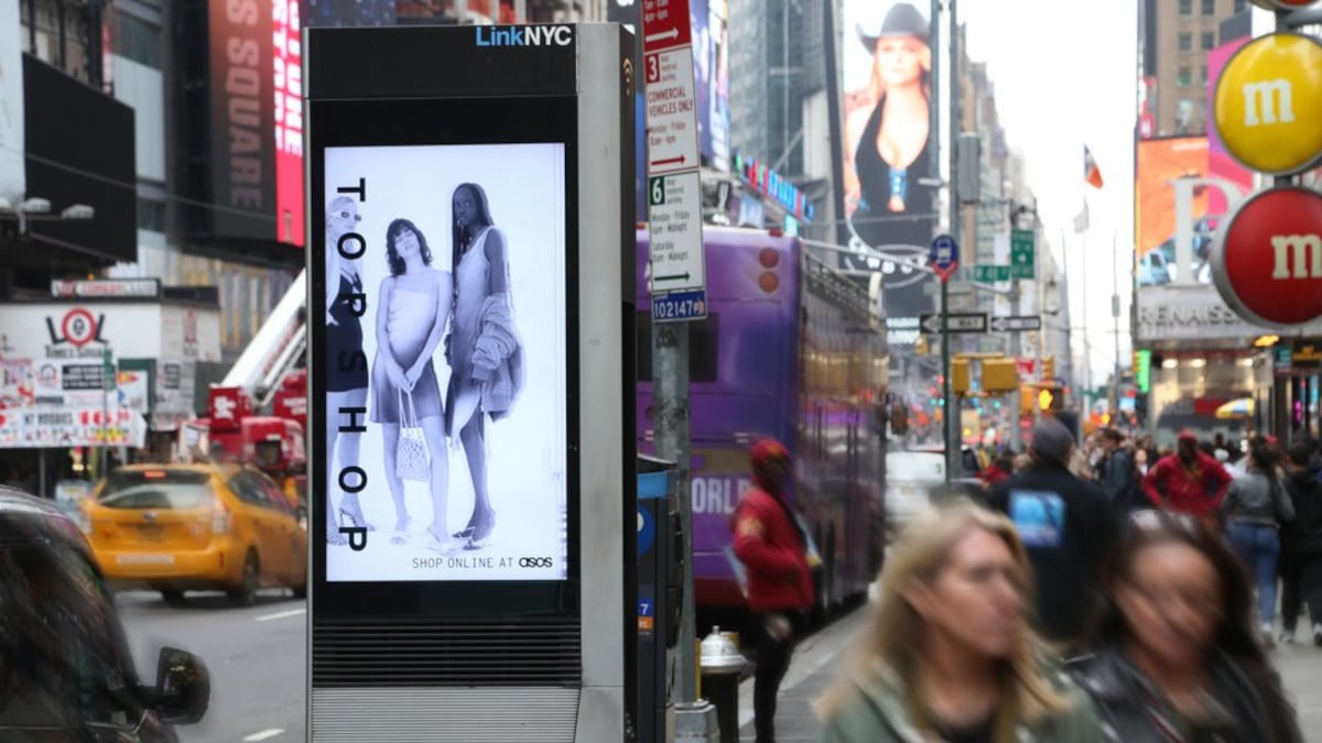 Anúncios out-of-home: O que são? Como funcionam? | Clinks